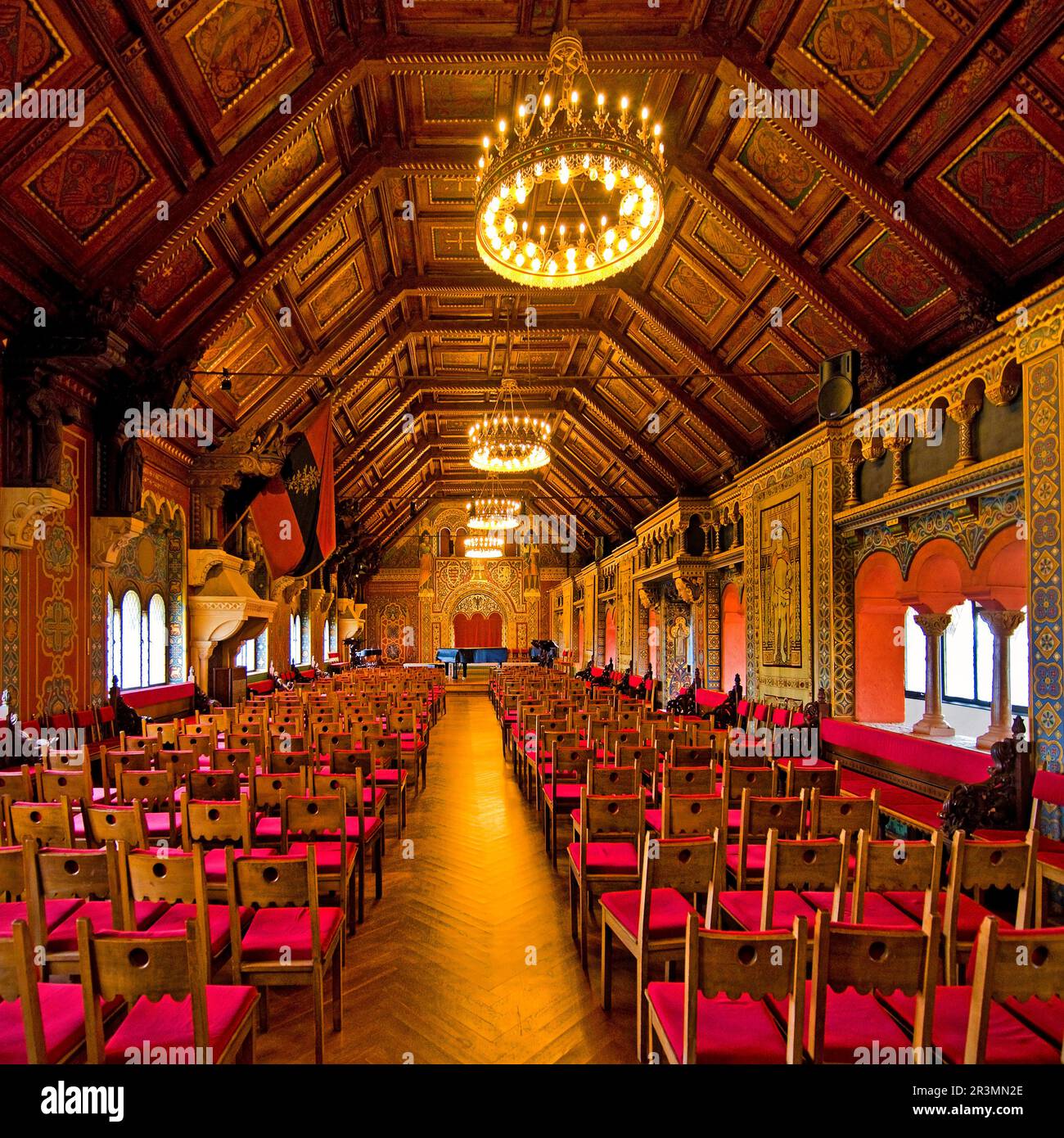 Concert hall and ballroom hi-res stock photography and images - Alamy