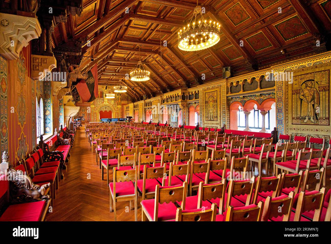 Concert hall and ballroom hi-res stock photography and images - Alamy