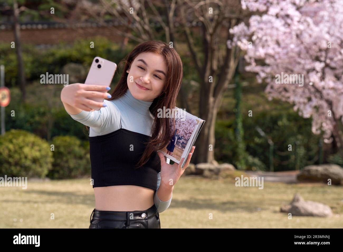 XO KITTY, (aka XO, KITTY), Anna Cathcart, WTF', (Season 1, ep. 102 ...