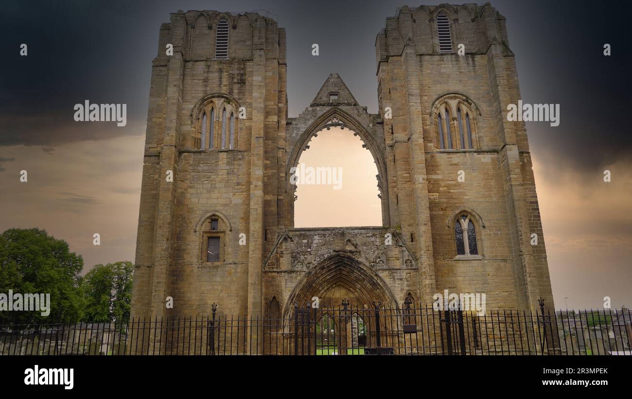 Cathedral in elgin scotland hi-res stock photography and images - Alamy
