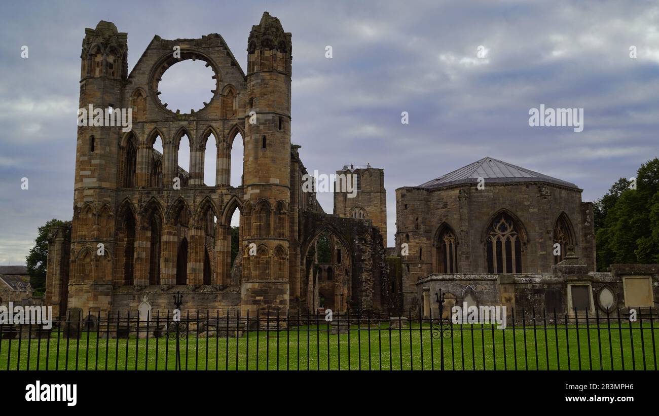 Cathedral in elgin scotland hi-res stock photography and images - Alamy