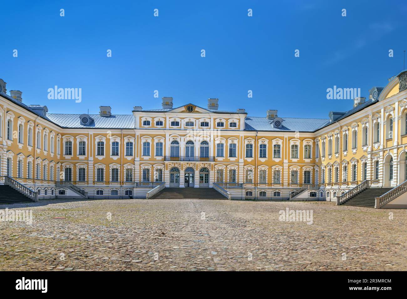 Rundale palace latvia baroque hi-res stock photography and images - Alamy