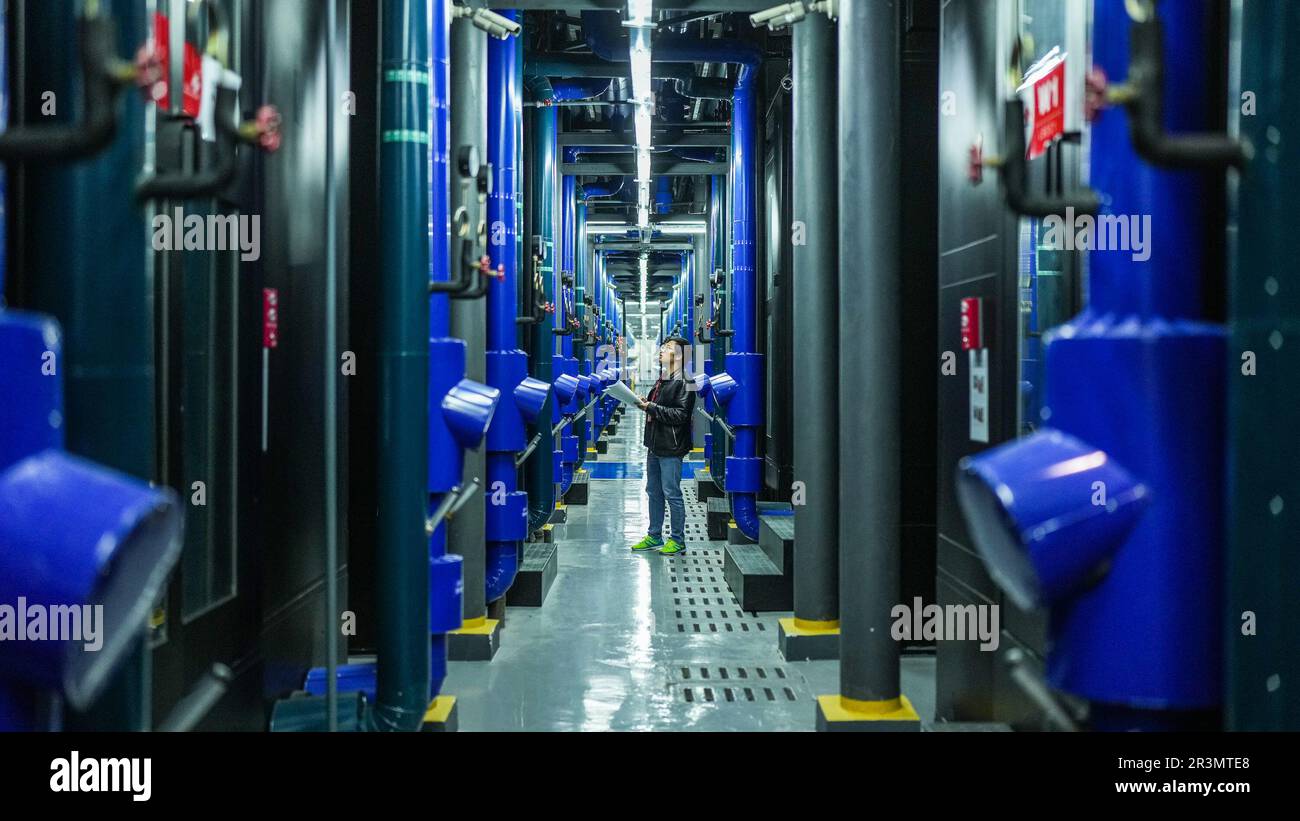 Staff module hi-res stock photography and images - Alamy