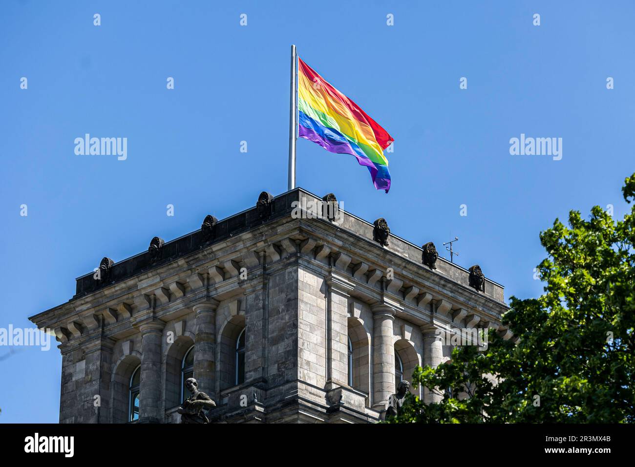 Berlin, Deutschland. 17th May, 2023. Rainbow flag on the Reichstag ...
