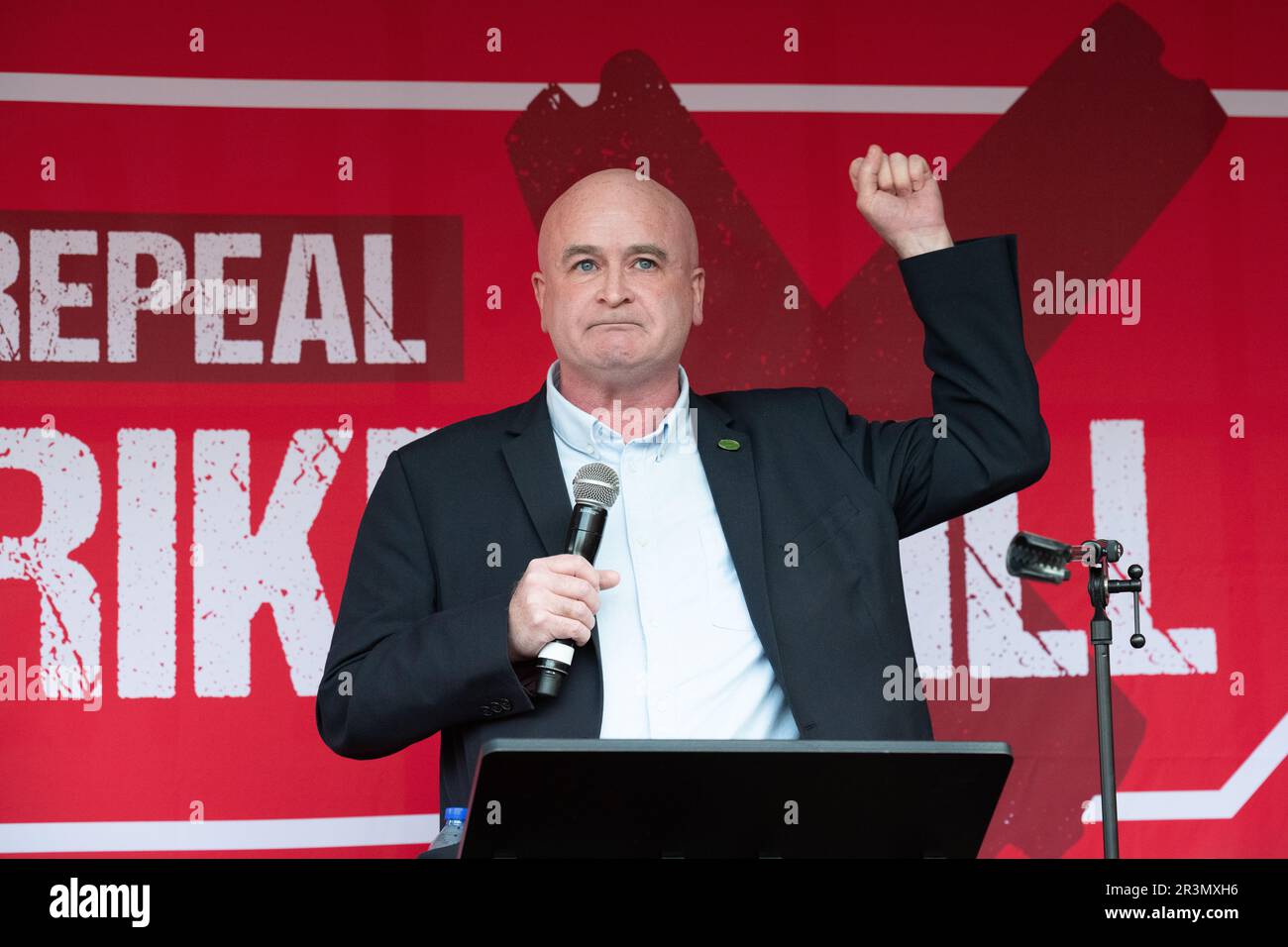 Mick lynch addresses a rally hi-res stock photography and images - Alamy