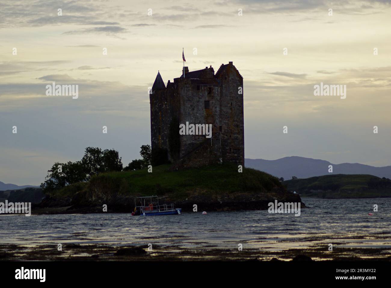 Sightseeing castle stalker hi-res stock photography and images - Alamy