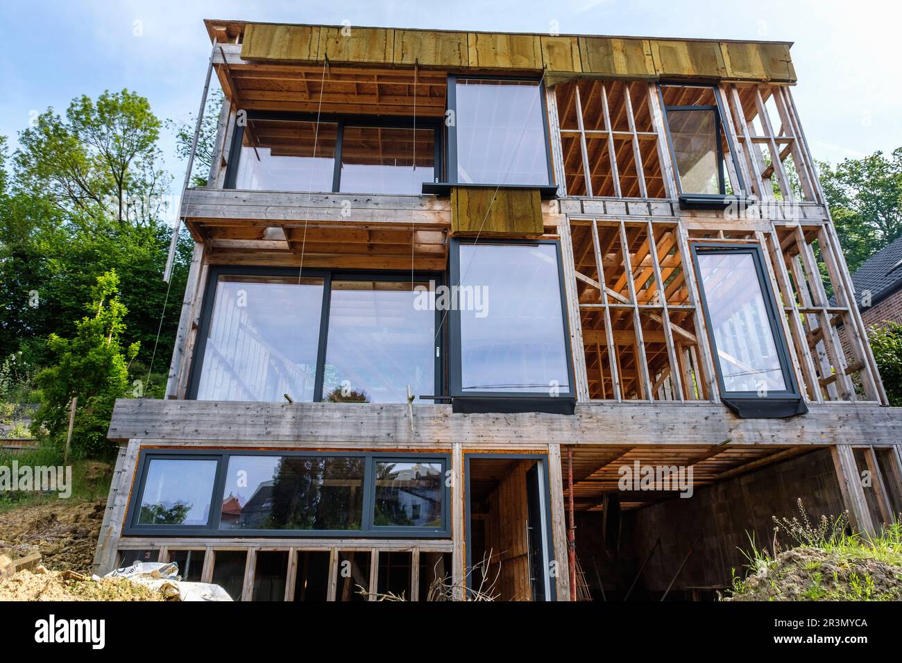 Build timber frame house - Wood Beam construction | Maison a ossature ...