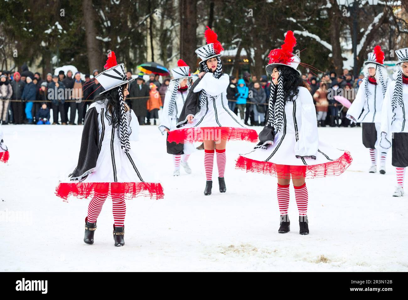 Ladies dancing at the festival Stock Photo - Alamy