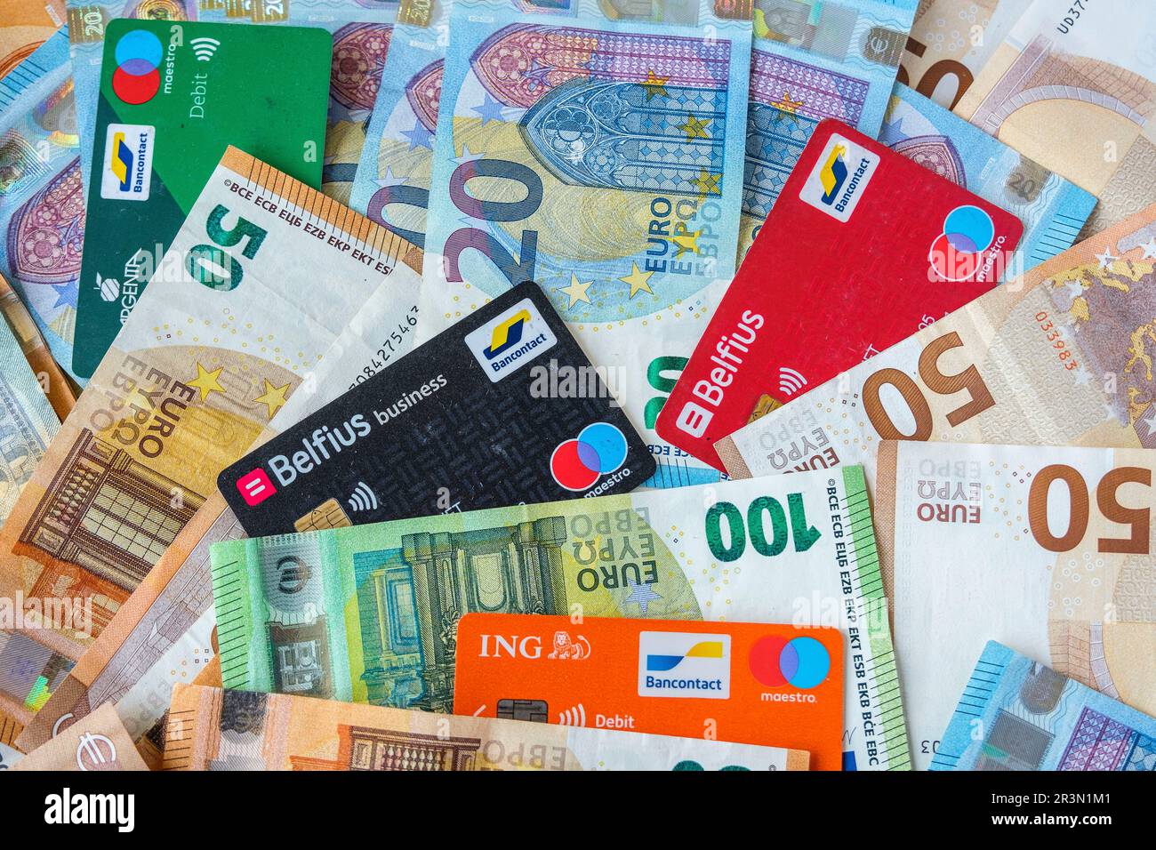Economie souterraine hi-res stock photography and images - Alamy
