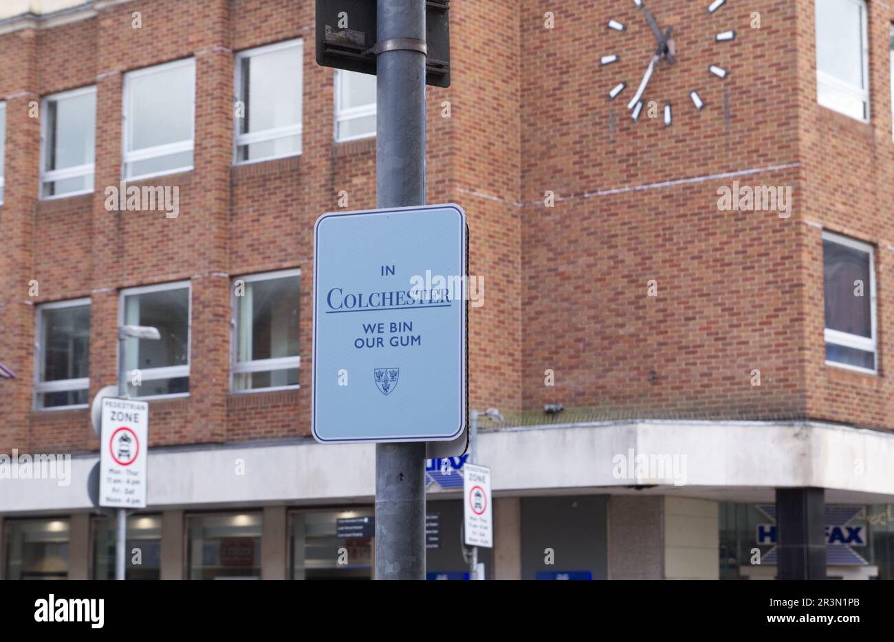 Chewing gum disposal sign hi-res stock photography and images - Alamy