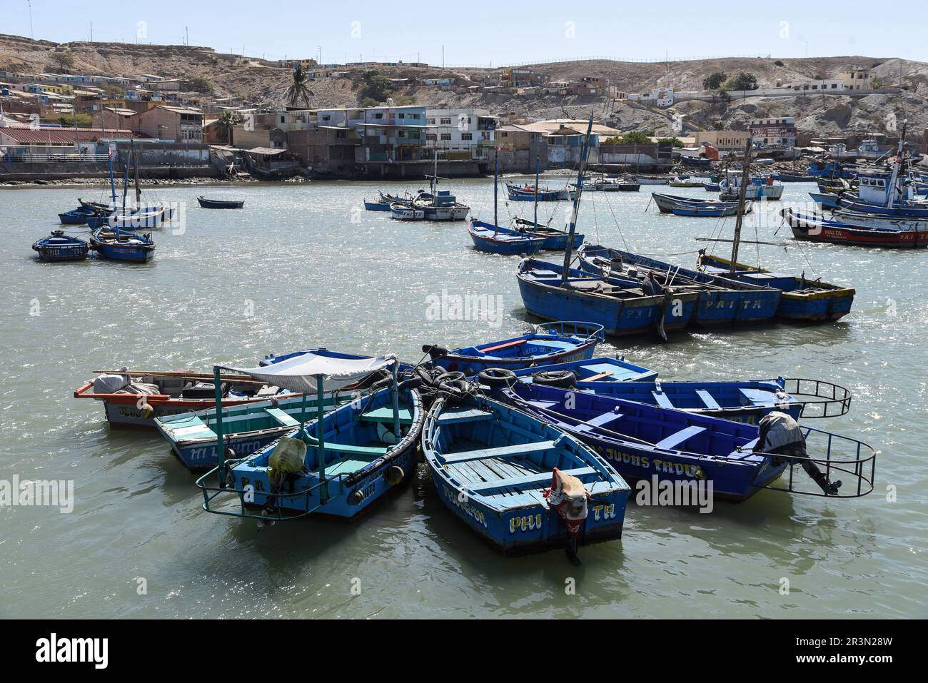 Peruvian fishermen el nino hi-res stock photography and images - Alamy