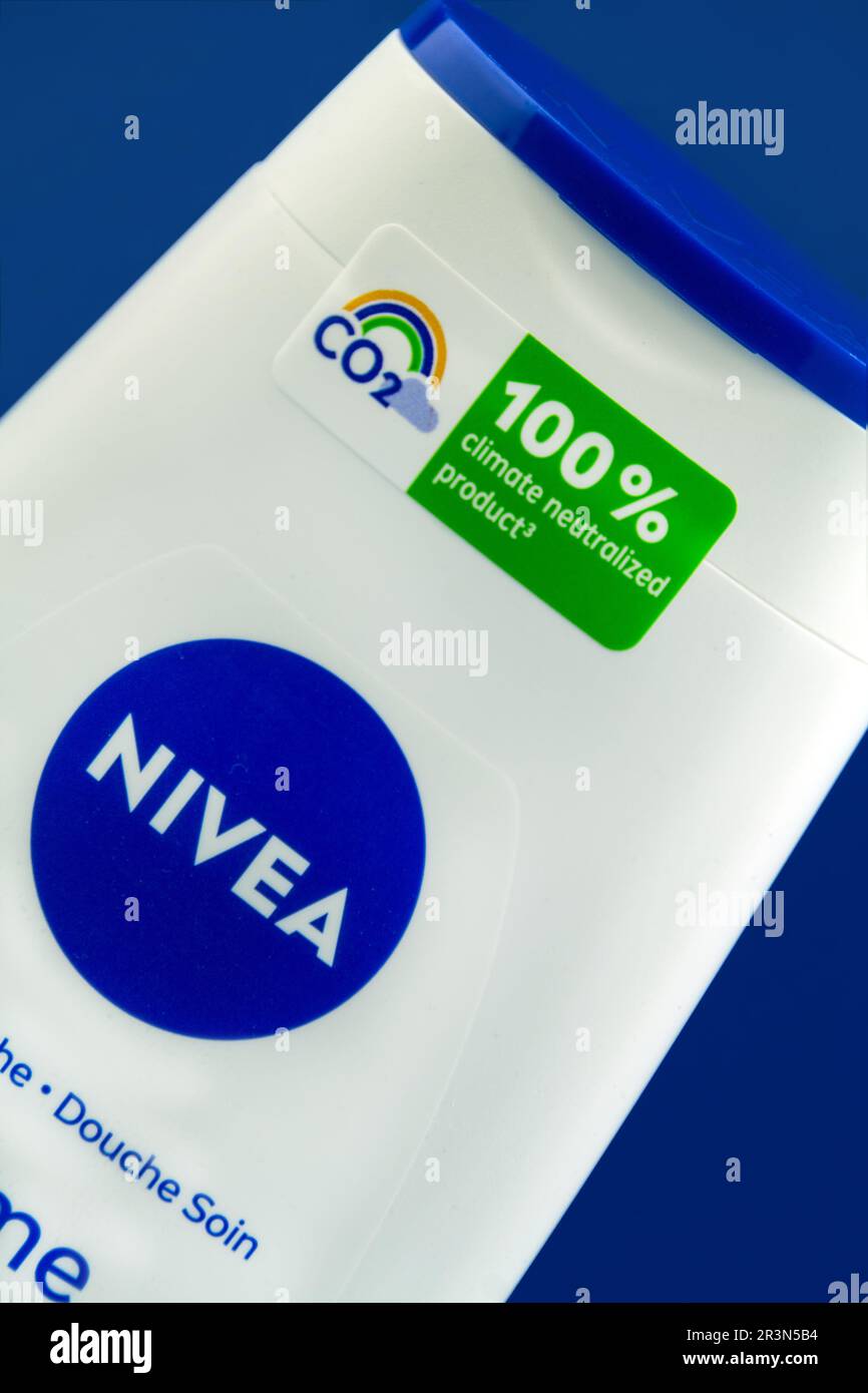 Co2 package hi-res stock photography and images - Alamy