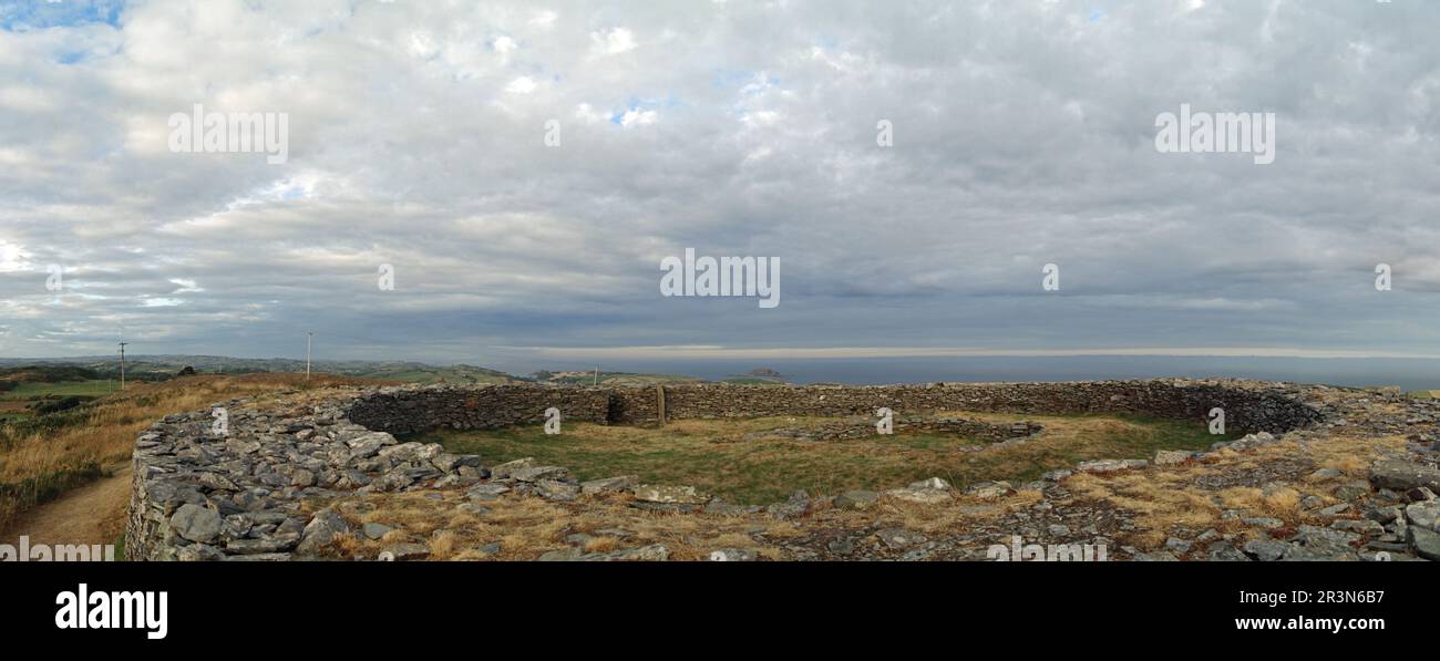 Knockdrum Stone Fort Stock Photo - Alamy