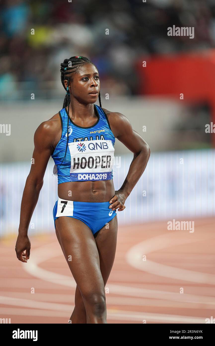 Gloria HOOPER running the 4x100m relay at the 2019 World Athletics ...
