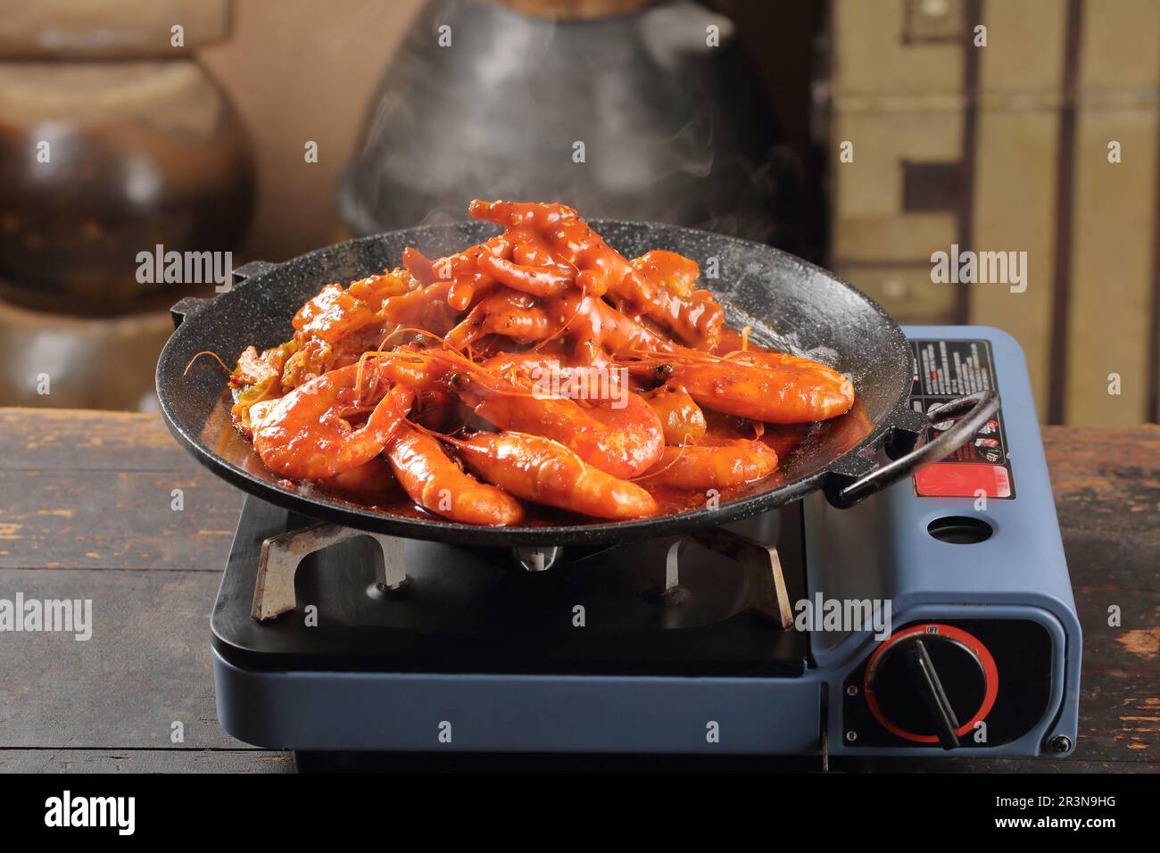 Pan-fried Shrimps in Maggi Sauce Stock Photo - Alamy