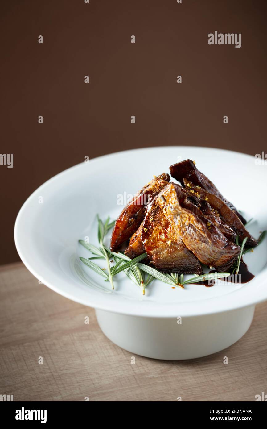 Shanghai quick fried fish hi-res stock photography and images - Alamy