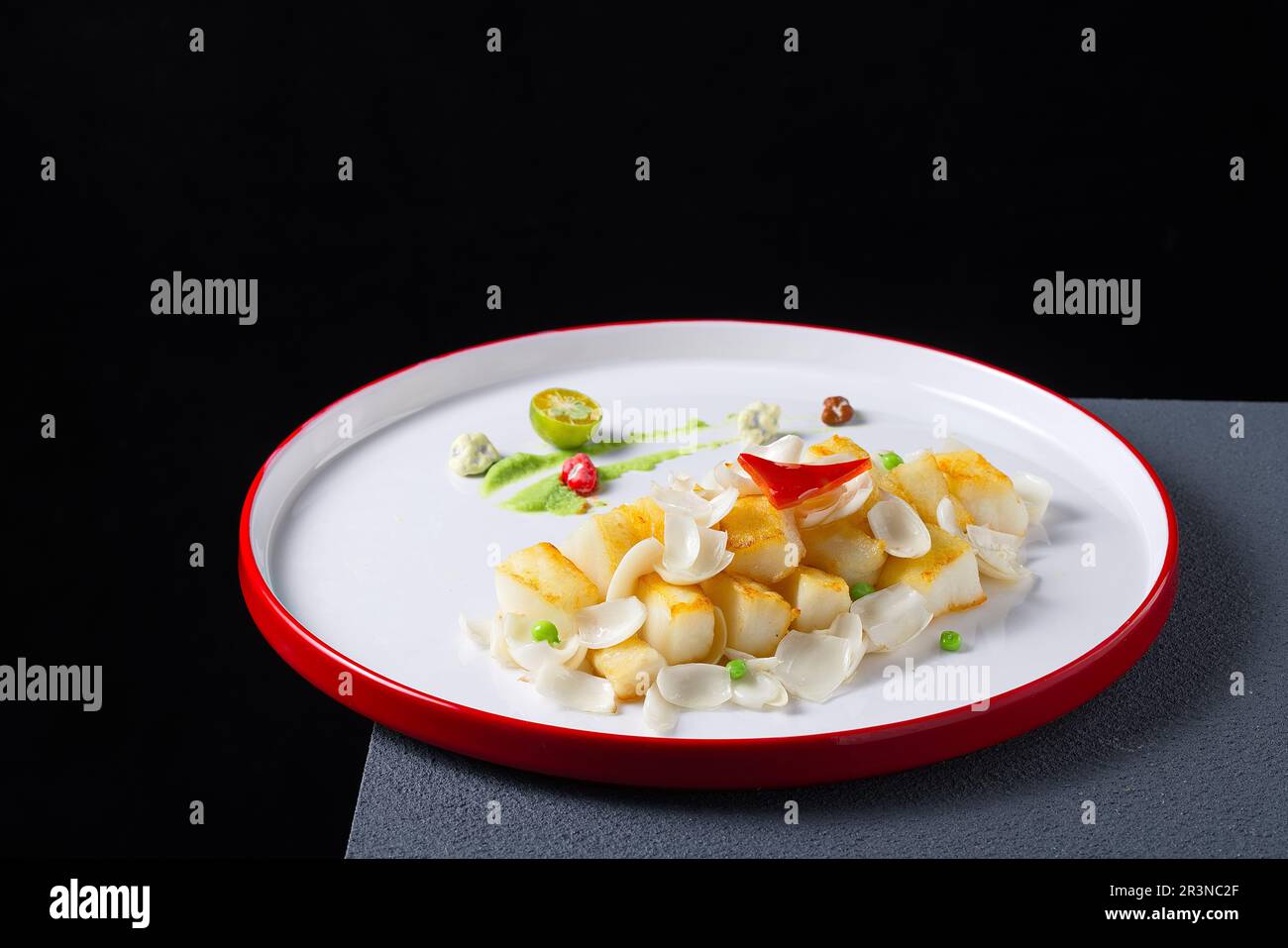 Pan fried Atlantic Cod fillet Stock Photo - Alamy