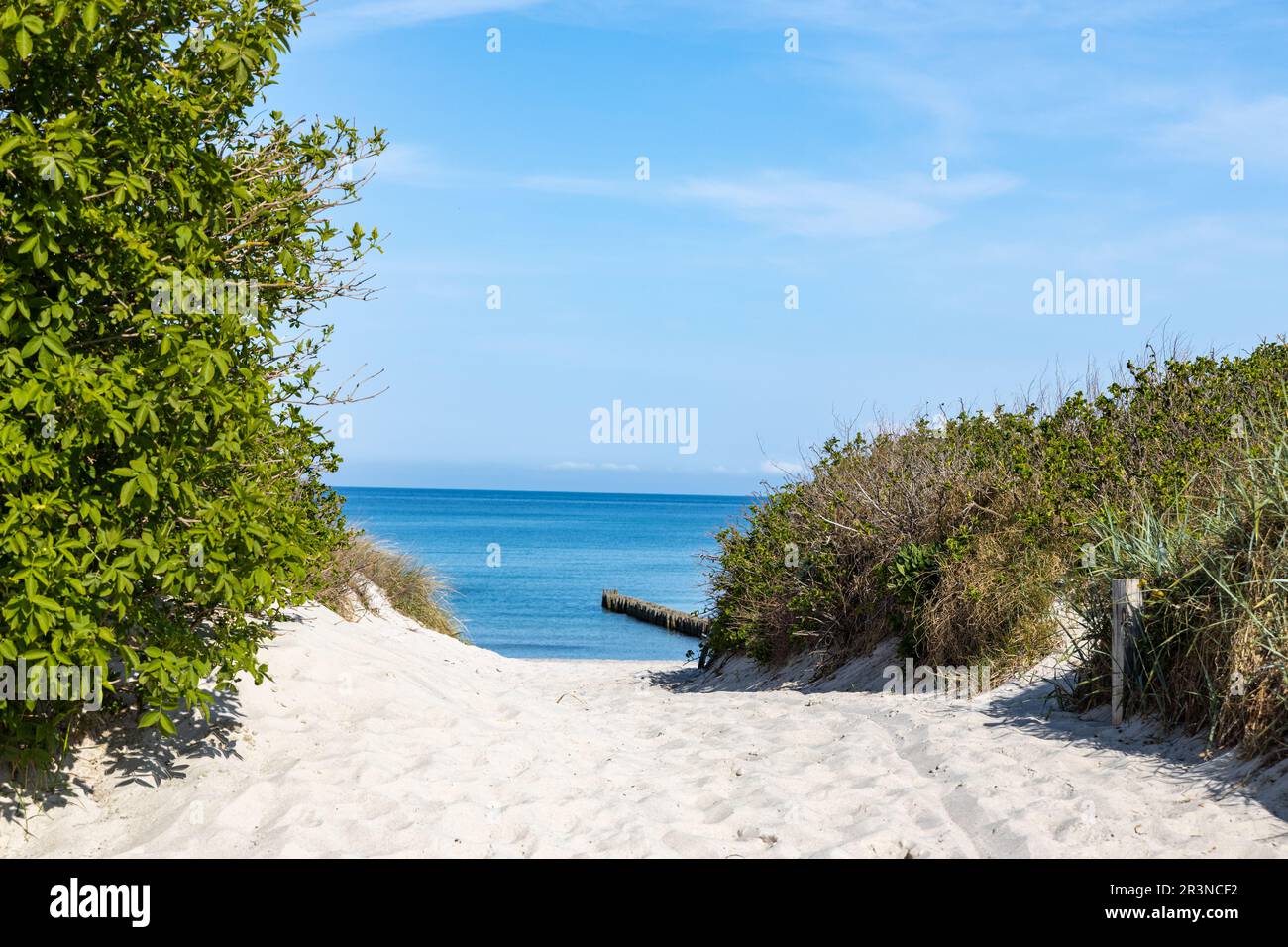 Access the sea hi-res stock photography and images - Alamy