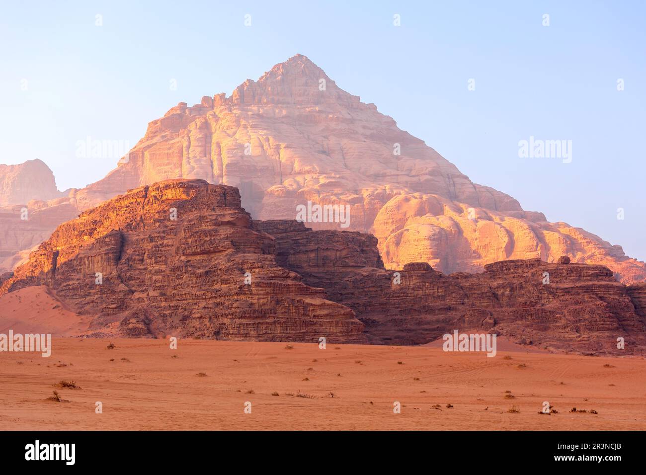 Wadi Rum Desert, Jordan. Jabal Al Qattar mountain Stock Photo - Alamy