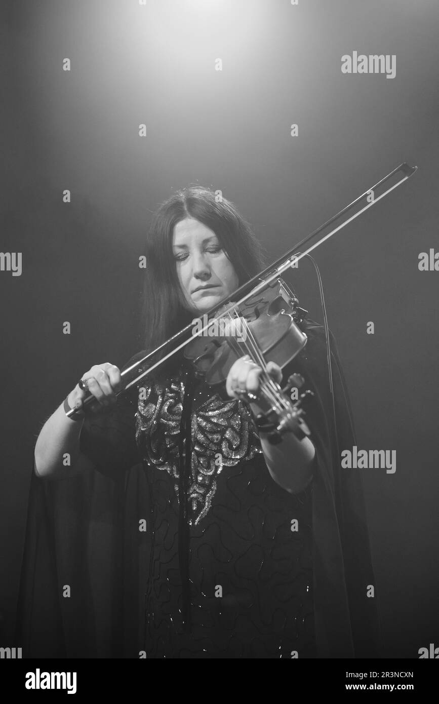 Tilburg, Netherlands. 21st, April 2023. Musicians Alison Cotton and ...