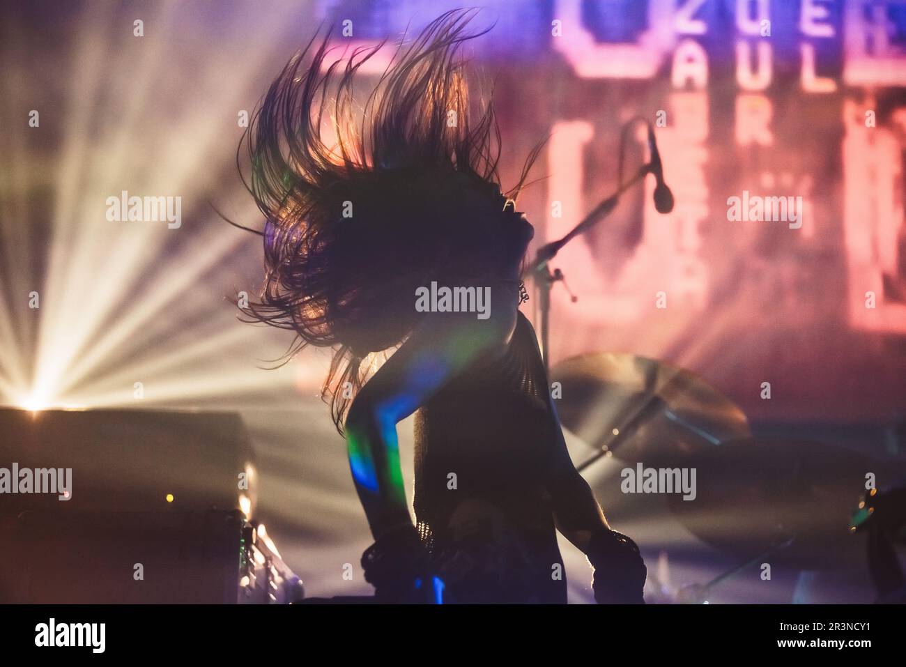 Elizabeth colour wheel band hi-res stock photography and images - Alamy