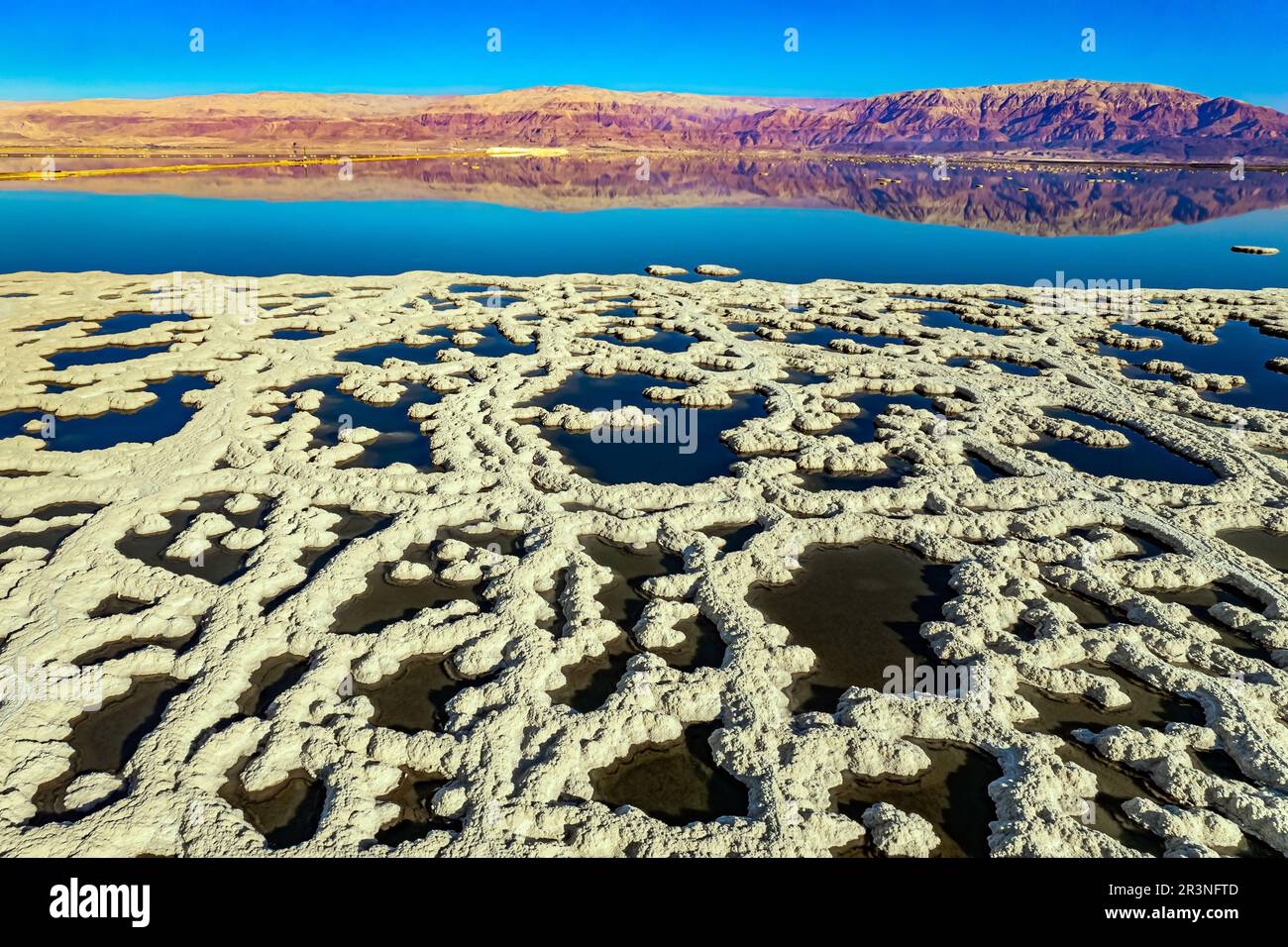 The bizarre patterns on the water Stock Photo - Alamy