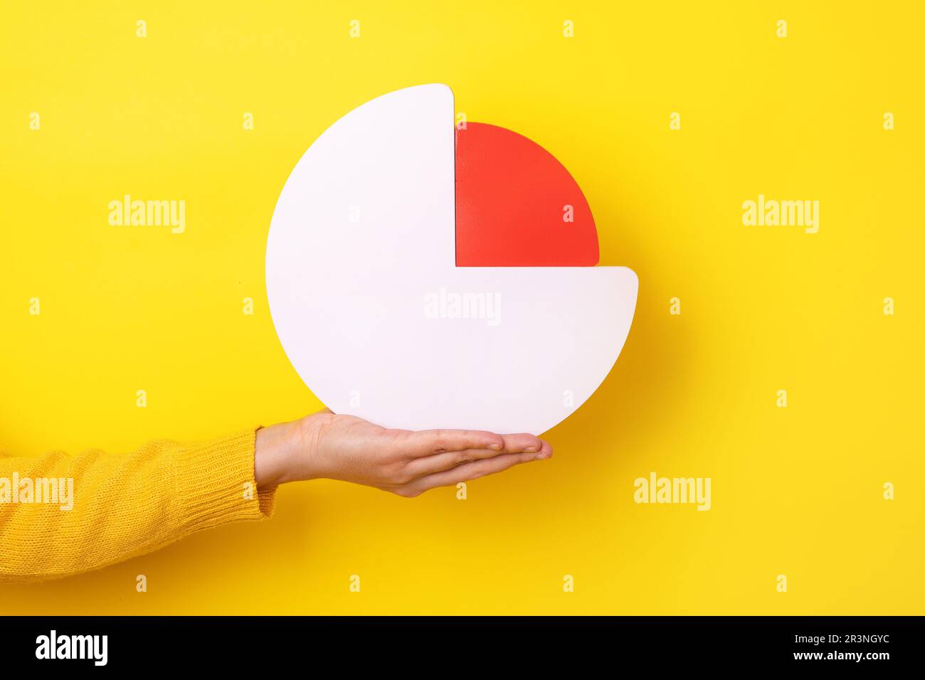 Hand holding circle graph Stock Photo - Alamy