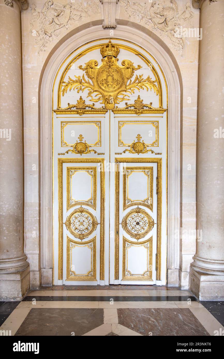 Historical ornamental door detail of Chateau Versailles Chateau ...