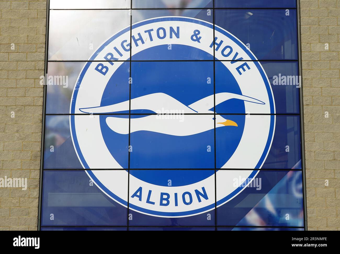 Brighton manchester city crest hi-res stock photography and images - Alamy