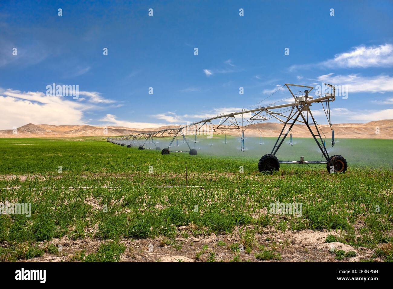 Watering farm field hi-res stock photography and images - Alamy