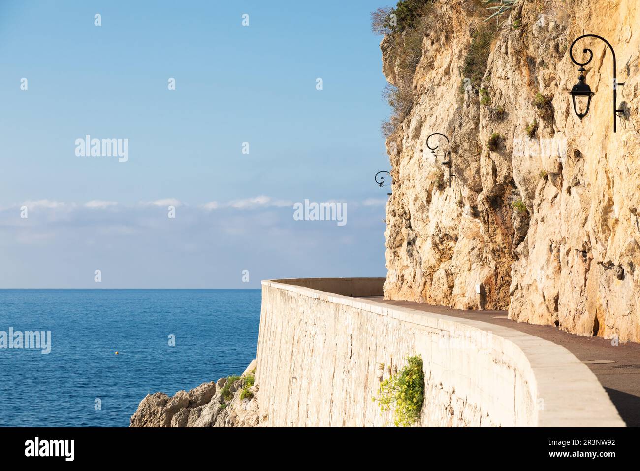 Sky and sea scenery hi-res stock photography and images - Alamy