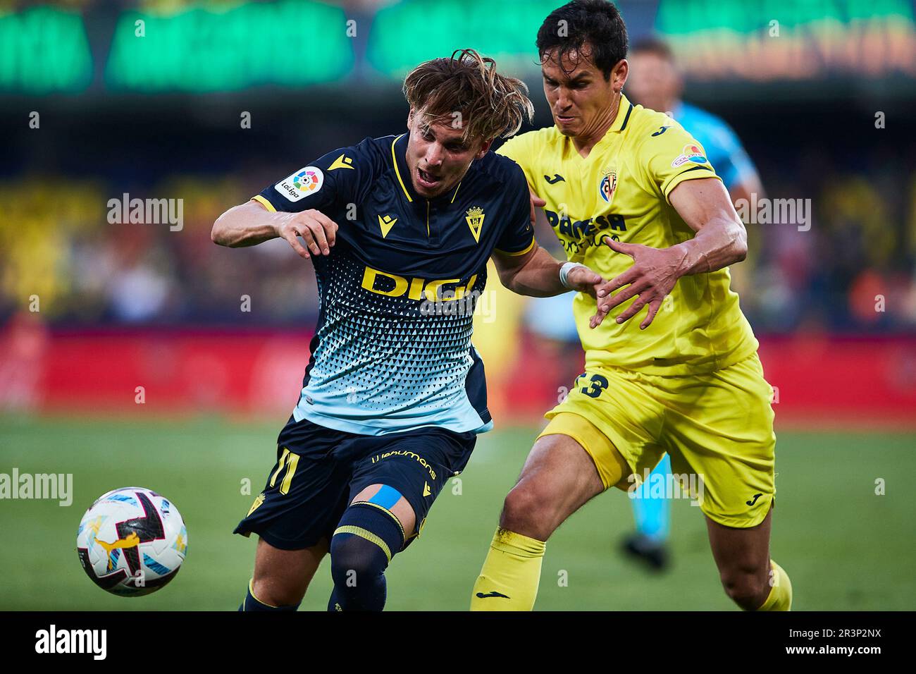 Ivan Alejo of Cadiz CF and Aissa Mandi (Villarreal CF, #23) in action ...