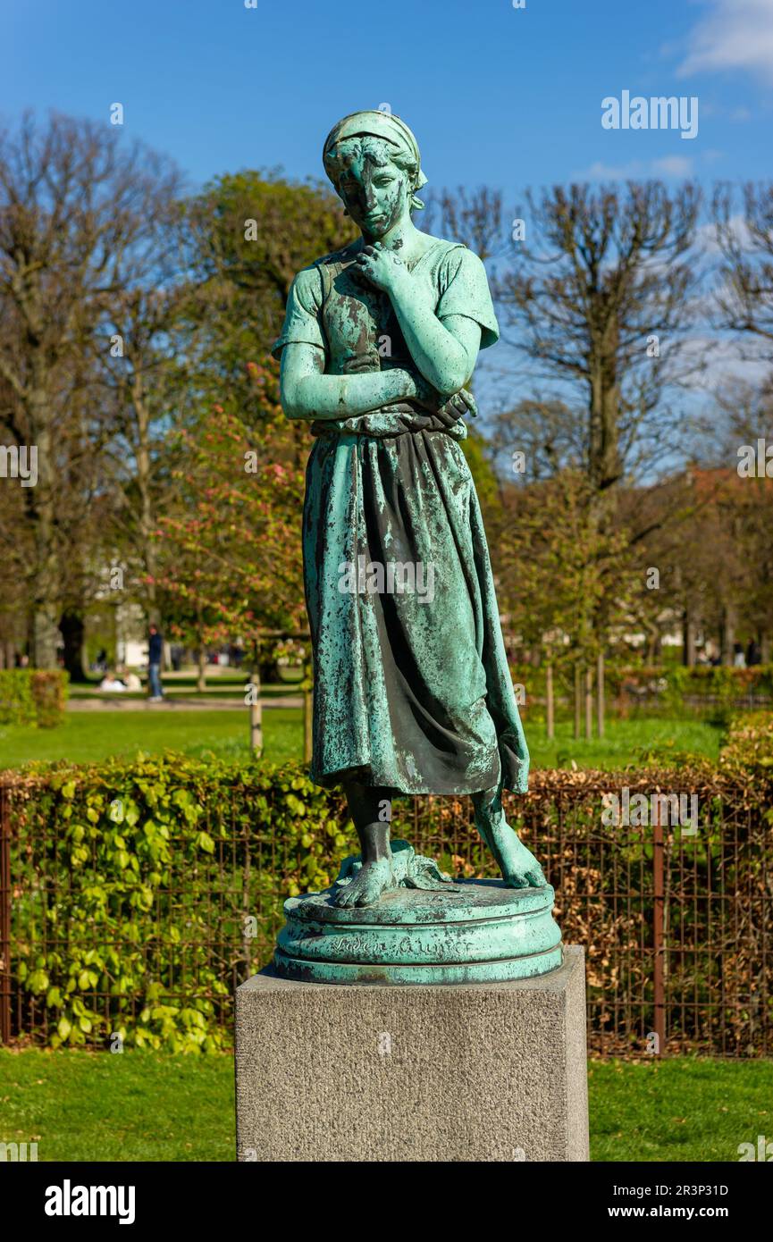 The statue of Liden Gunver (Little Gunver) at Kongens Have (The kings ...