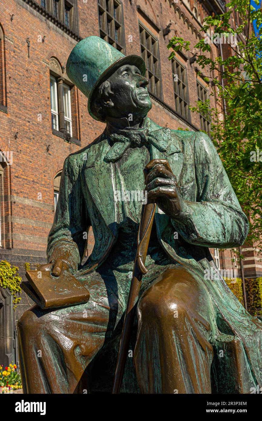 Hans Christian Andersen statue on H.C. Andersens B;vd, Copenhagen ...