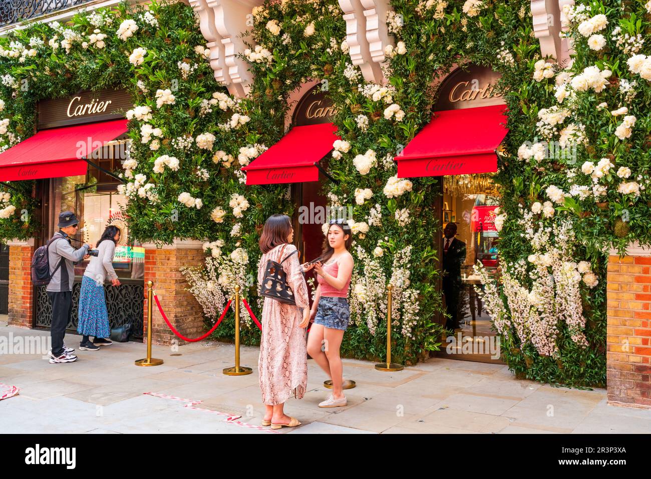 LONDON, UK - MAY 24, 2023: Spectacular floral displays for Chelsea in ...
