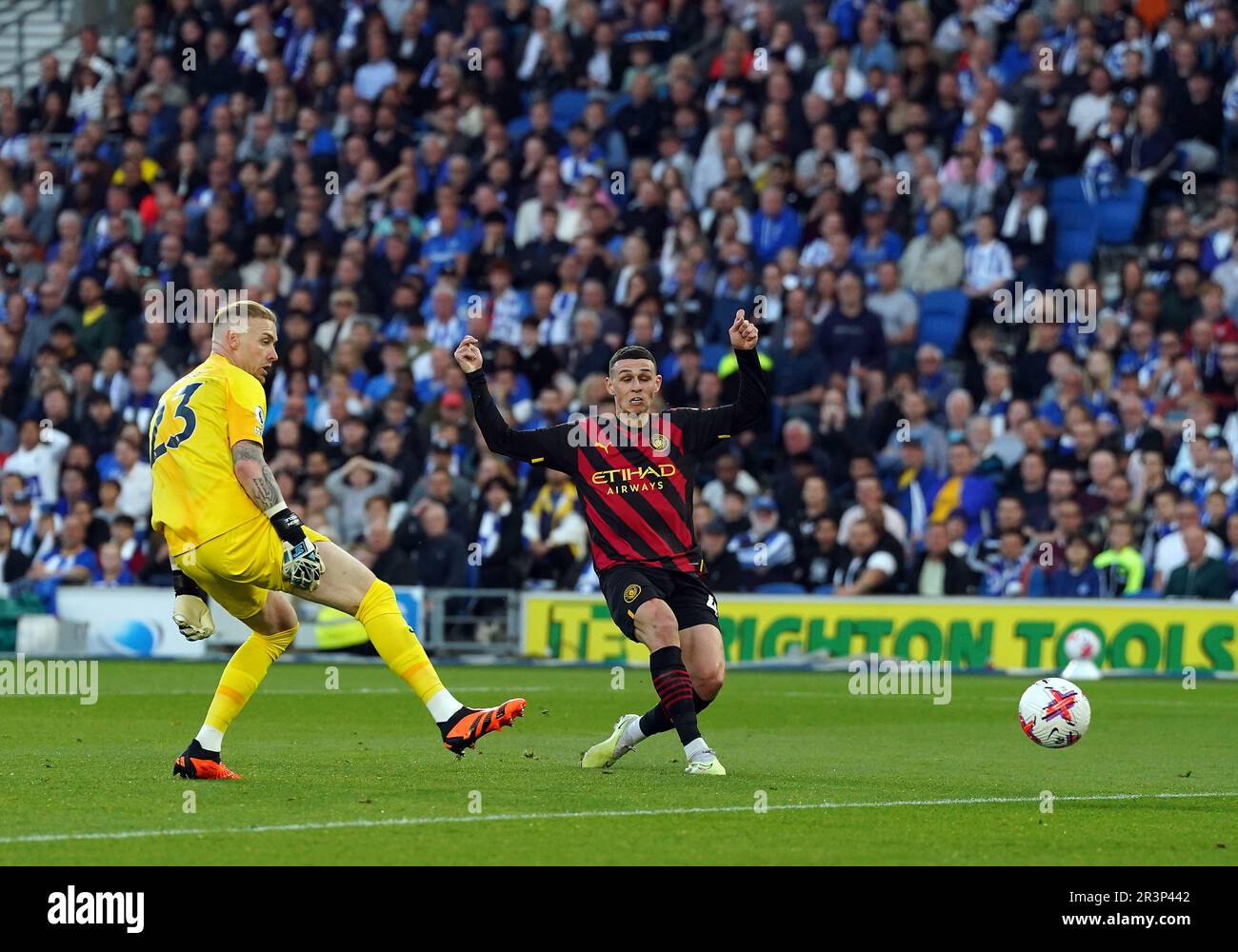 Manchester City's Phil Foden scores their side's first goal of the game ...