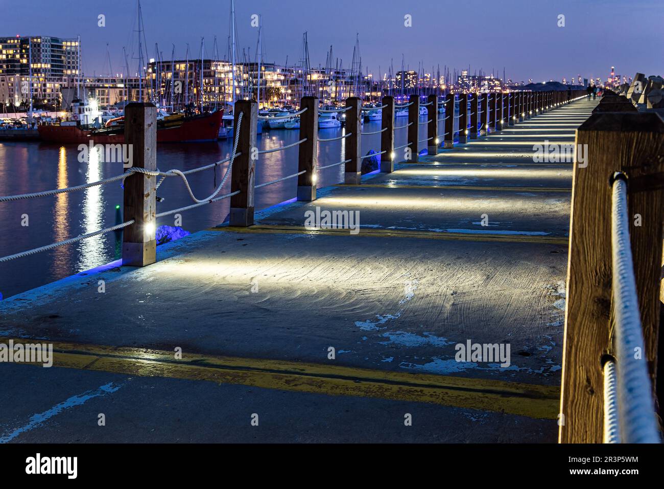 Walk along the breakwater Stock Photo - Alamy