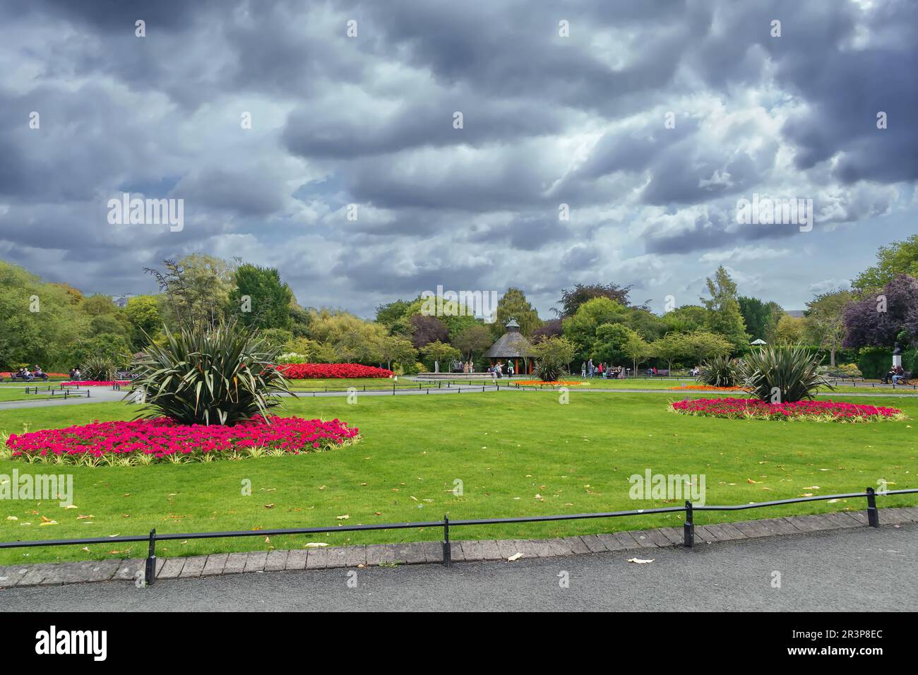 St Stephen's Green in Dublin, Ireland Stock Photo - Alamy