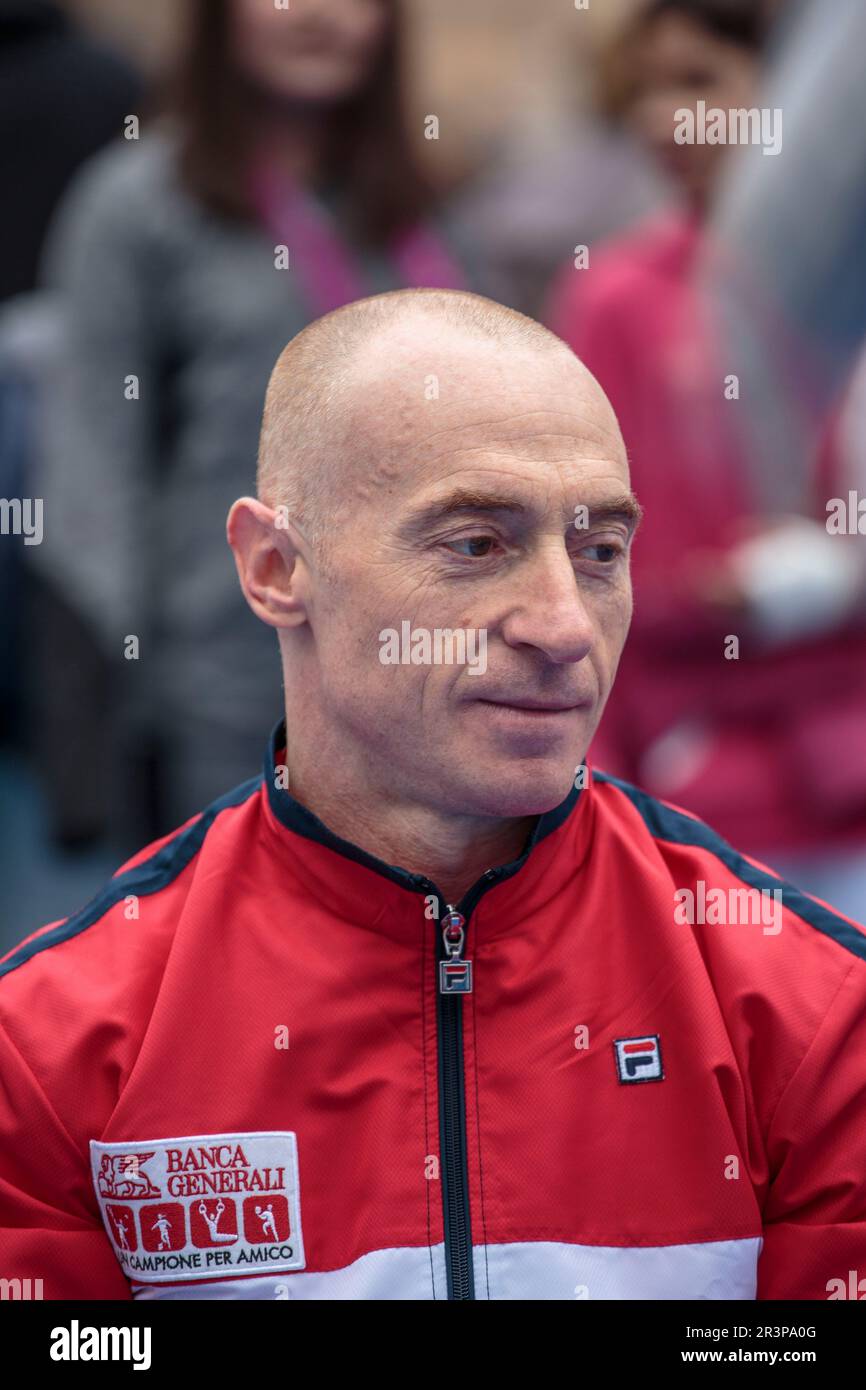 Oltre 500 bambini giocano con le quattro stelle dello sport italiano ...