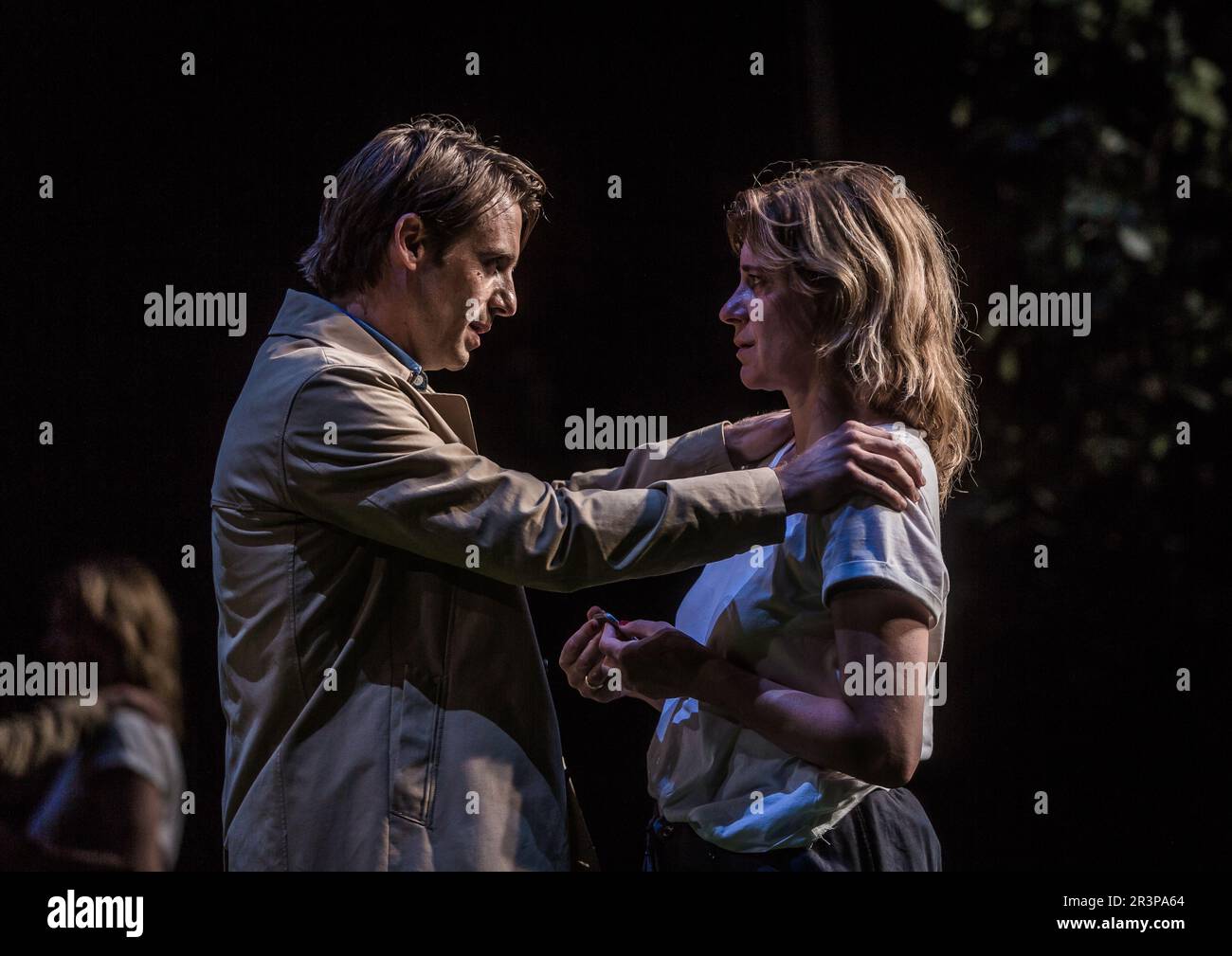 Caroline Peters und Konrad Singer in Yerma von Simon Stone (SchaubÃ¼hne ...