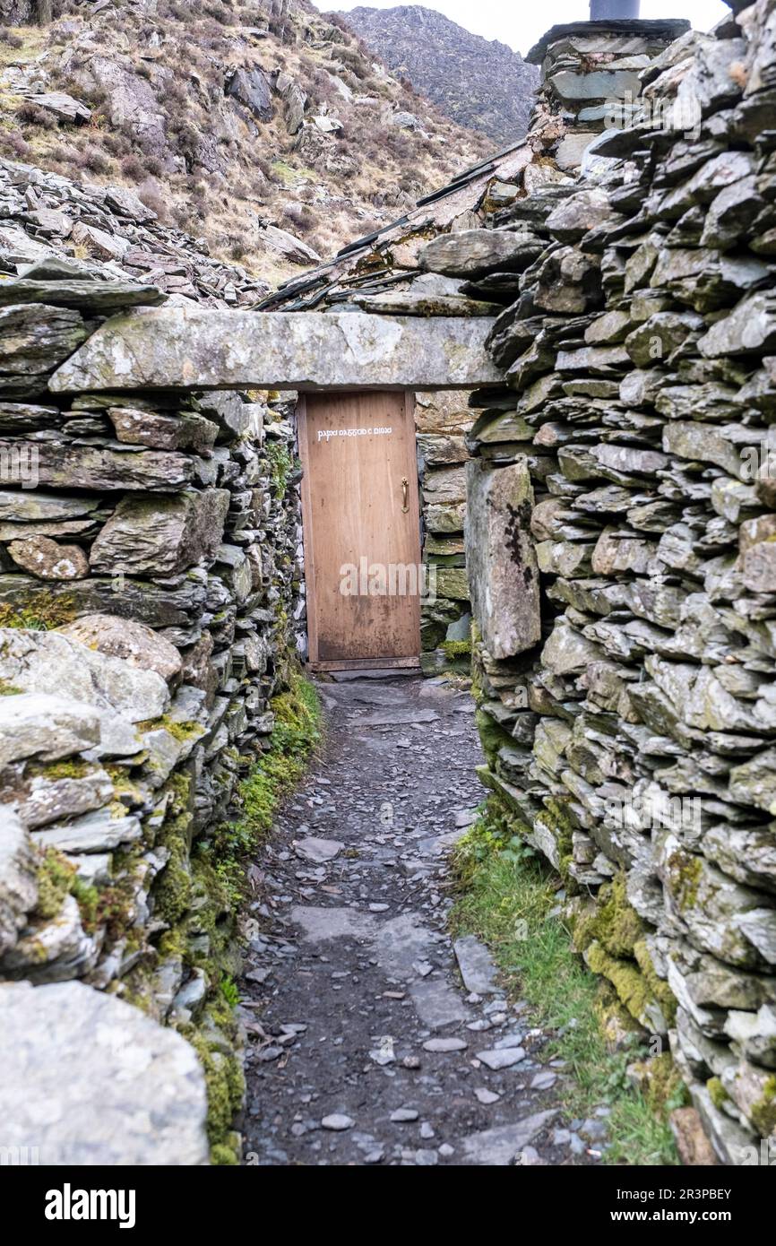 Warnscale Bothy Overlooking Buttermere, Lake District National Park, UK ...