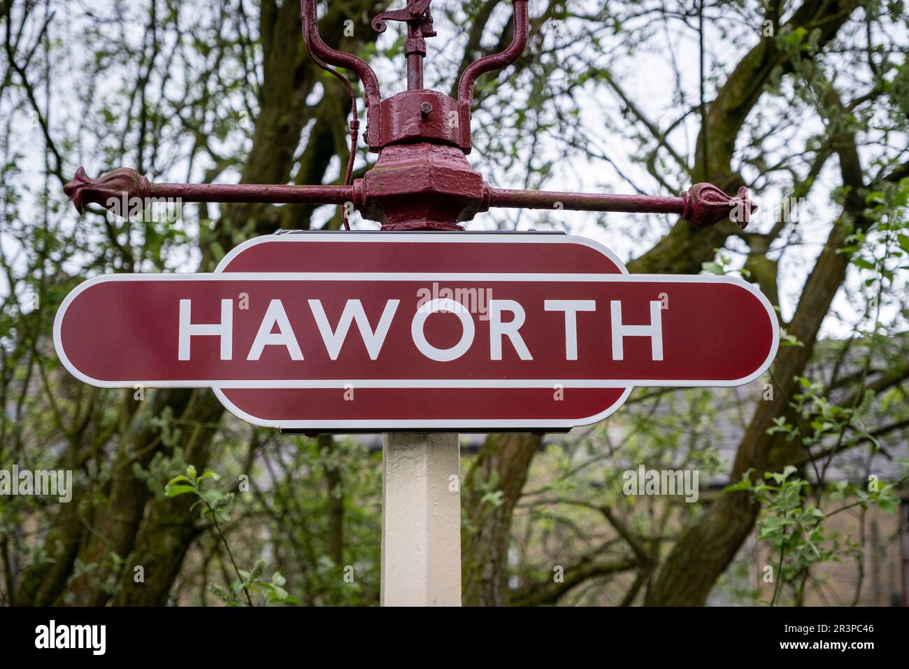 Haworth Train Station on the Keighley Worth Valley Railway line Stock ...