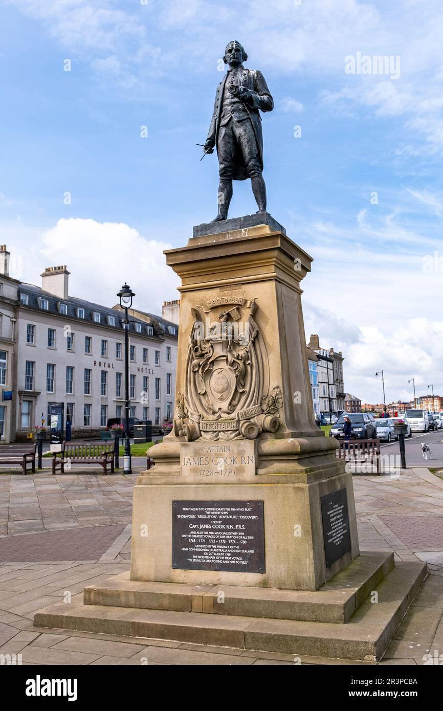 Captain James Cook Monument, Whitby, North Yorkshire, England, UK Stock ...