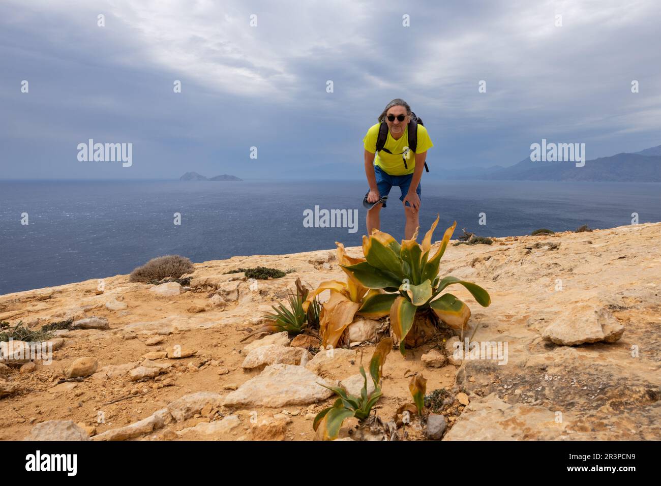 Male traveler backpack overlooking hi-res stock photography and images ...