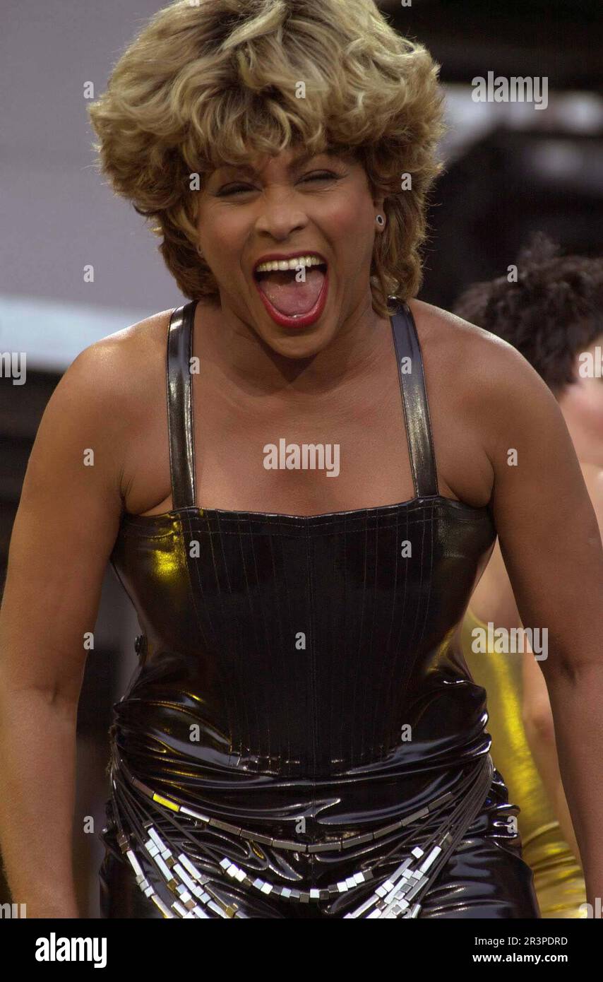 July 17, 2000 - London, Great Britain - TINA TURNER In Concert For Her ...