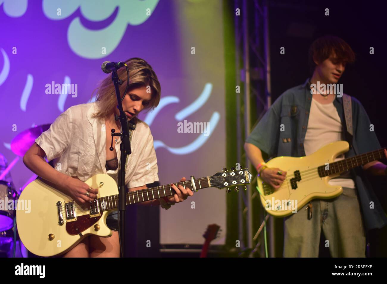 Indie pop band Hunny Buzz in performance at Party in the City, Komedia ...