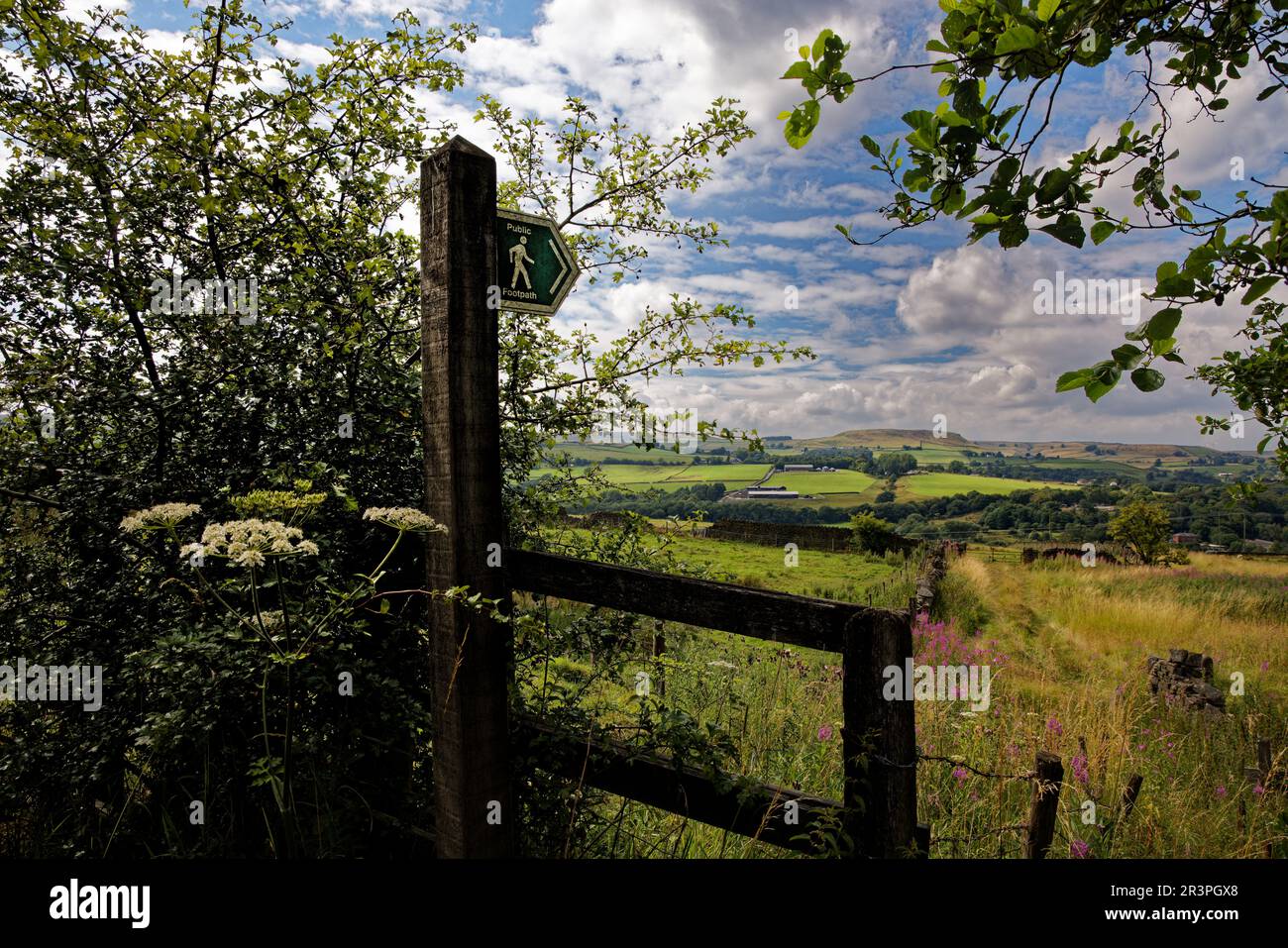 Pennine landscape hi-res stock photography and images - Alamy