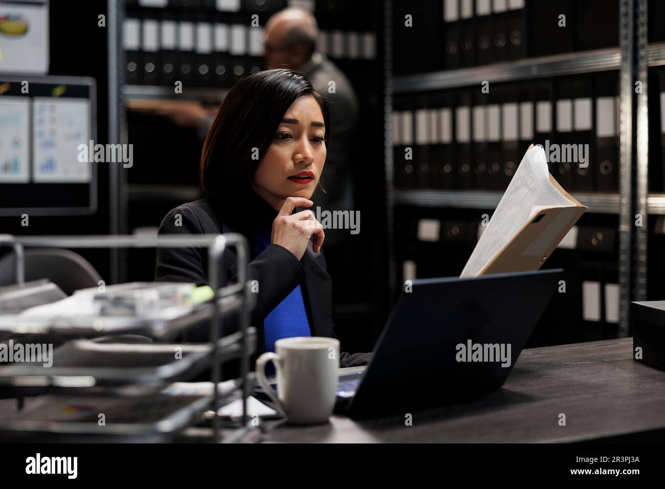 Employee checking data hi-res stock photography and images - Alamy