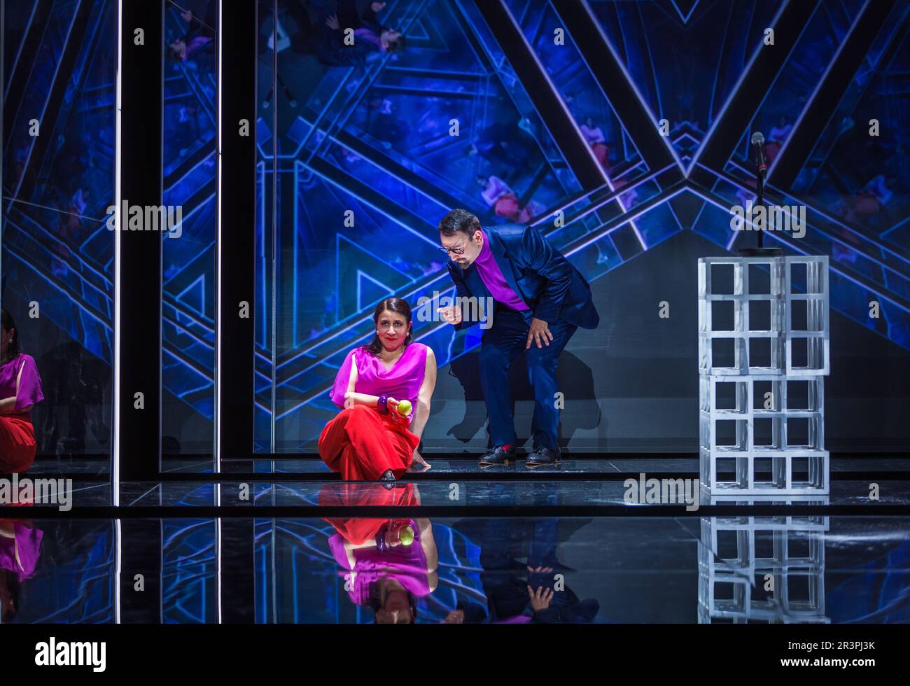 Mindfuck hi-res stock photography and images - Alamy