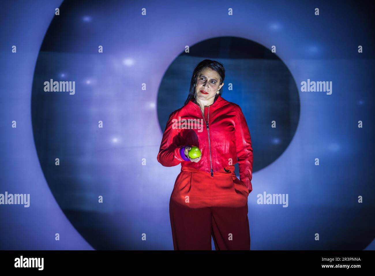 Mindfuck hi-res stock photography and images - Alamy